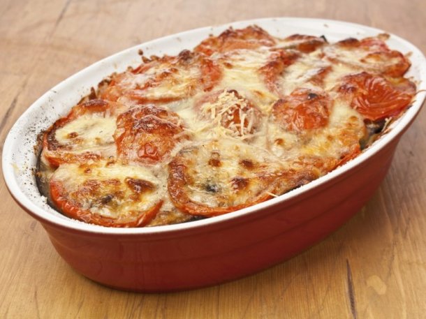 Musaca greceasca de vinete | Mancaruri cu carne | Culinar.RO