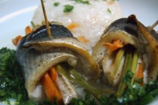 Rulouri de hering cu legume | Mancaruri cu peste | Culinar.RO
