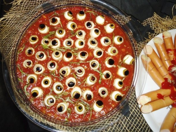 Supa de sange cu ochi pentru Halloween | Bebelusi > 12 luni | Culinar.RO
