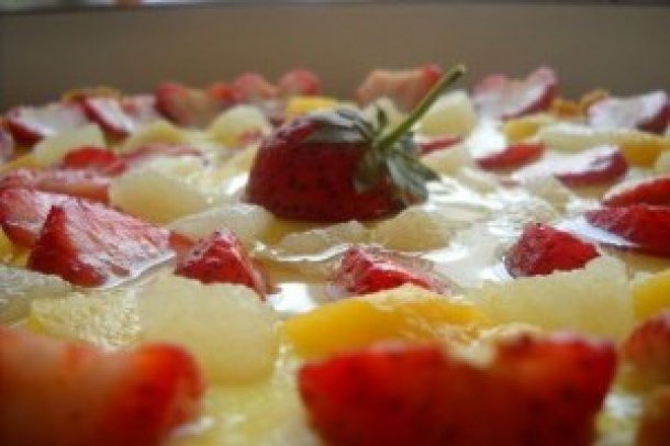 Tarta cu capsune si ananas | Prajituri | Culinar.RO