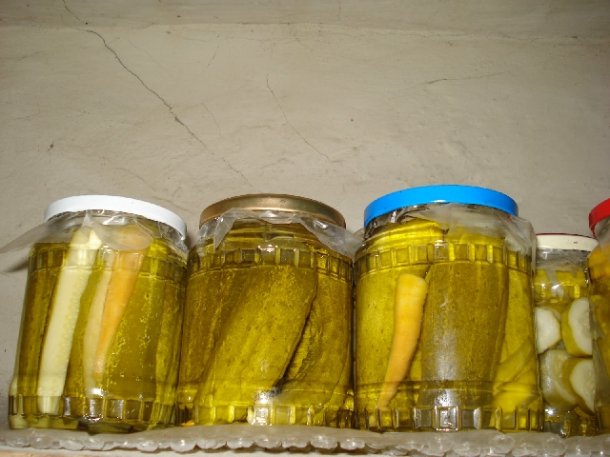 Castraveţi bulgăreşti reţetă cu Picant Fix | Conserve de iarna | Culinar.RO