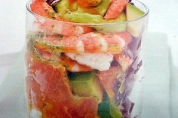 Cocktail de creveti cu grapefruit si avocado | Aperitive cu peste ...