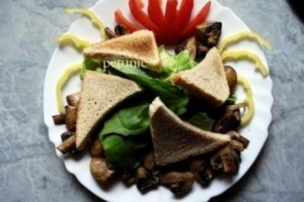 Teufel's Toast (Toastul diavolului) | Sandviciuri | Culinar.RO